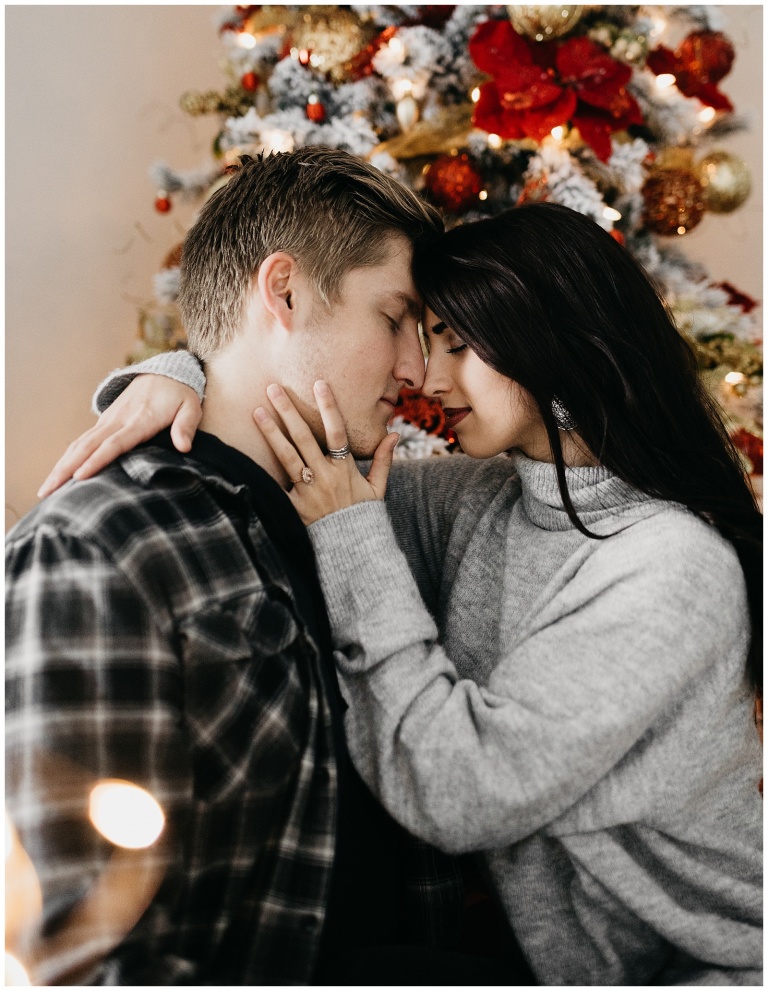 Christmas In-Home Session | Alayna and Gavin - Nicole Aston Photo