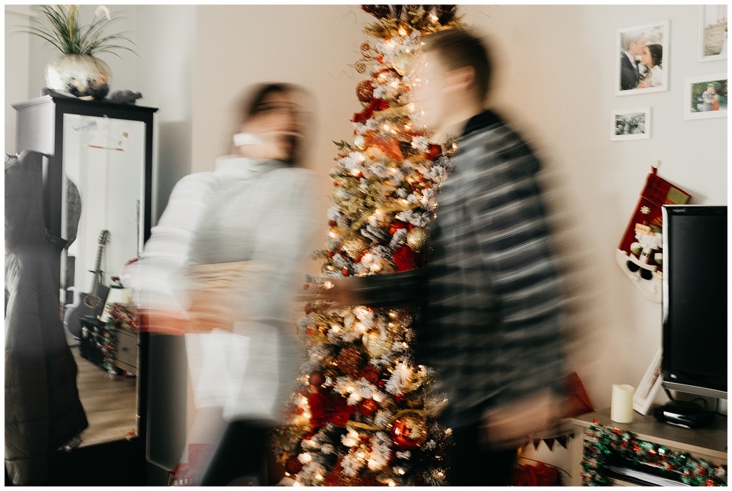 Christmas In-Home Session | Alayna and Gavin - Nicole Aston Photo